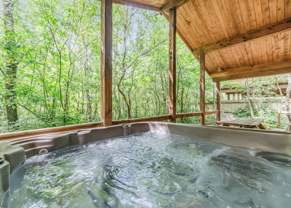 Chalet ∙ 2 Bedrooms ∙ 4 Guests - Staffordshire