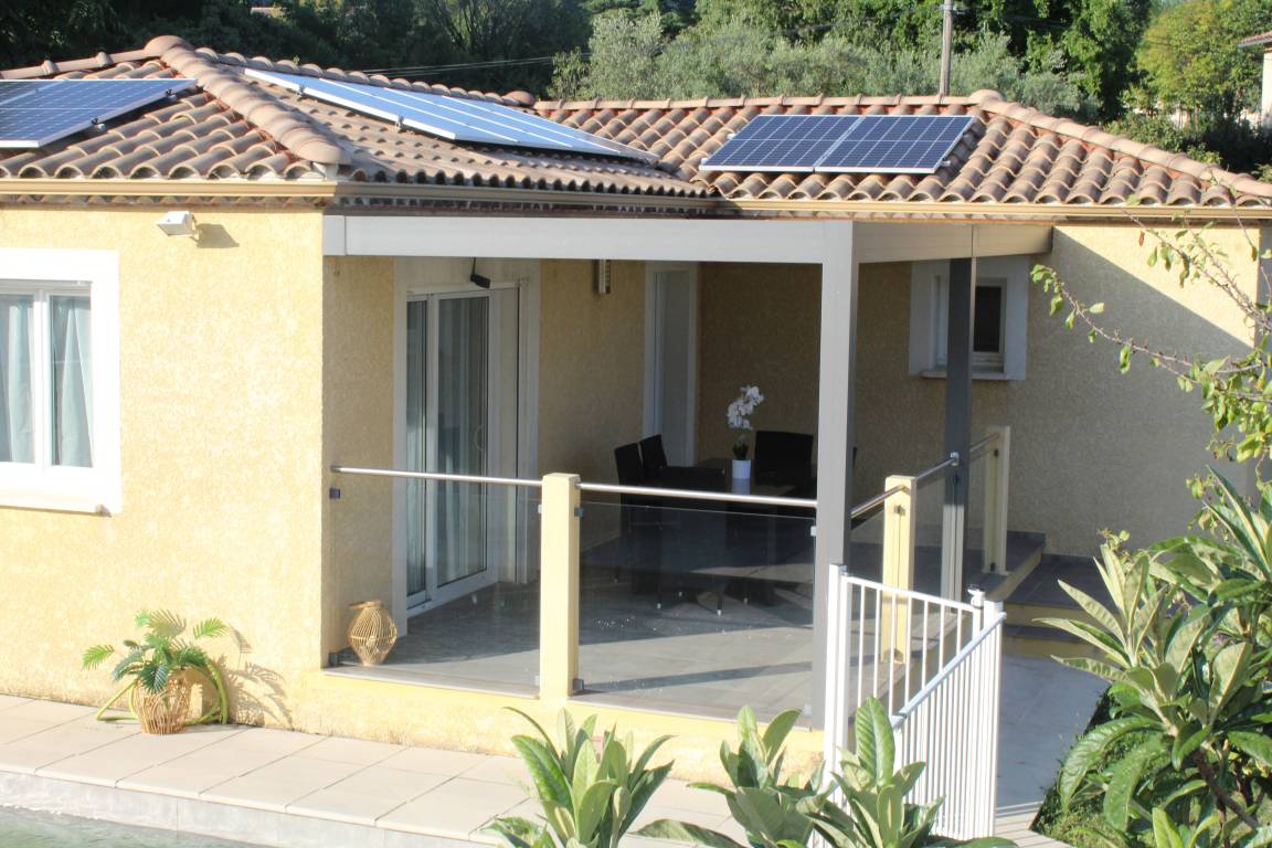 100 M² Villa ∙ 3 Chambres ∙ 7 Personnes - Alès