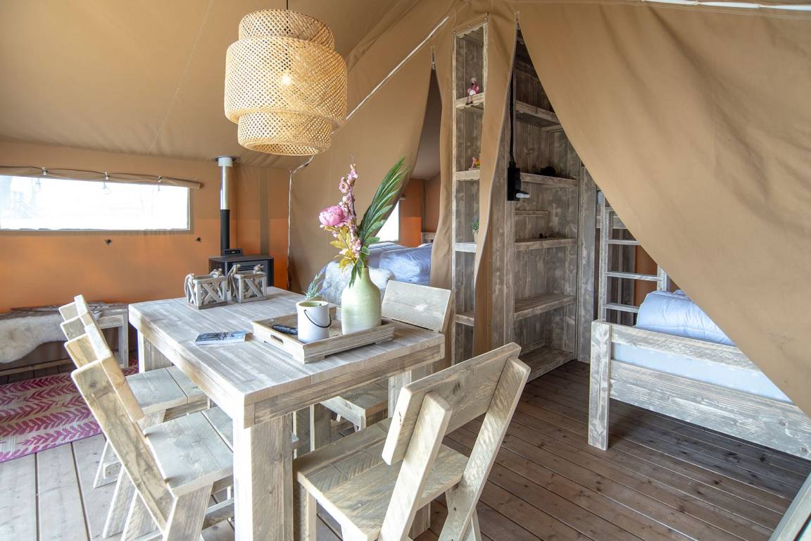 Bungalow ∙ 2 Bedrooms ∙ 5 Guests - Naarden