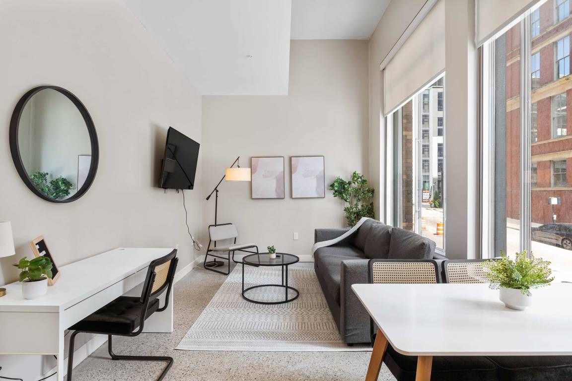 Apartment ∙ 4 Bedrooms ∙ 8 Guests - Cincinnati, OH