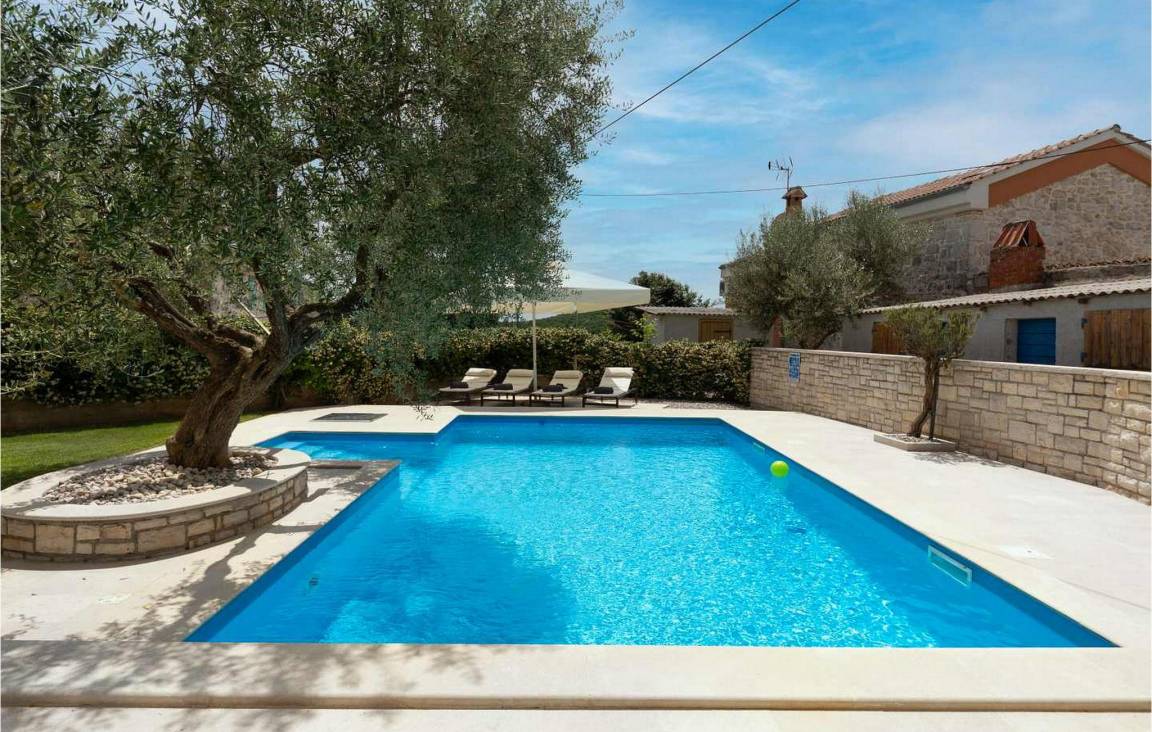 200 M² Maisonnette ∙ 4 Slaapkamers ∙ 9 Gasten - Kroatië