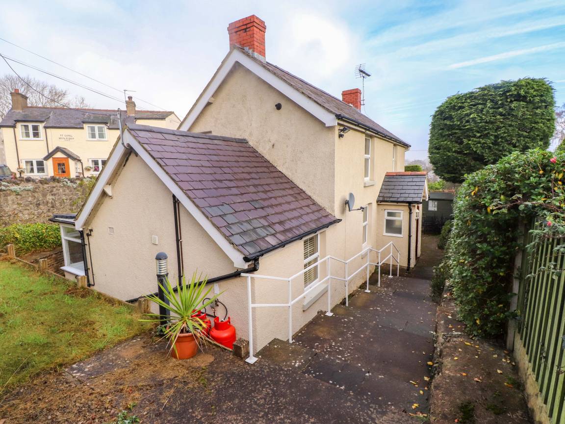 Cottage ∙ 2 Bedrooms ∙ 4 Guests - Rhos on Sea