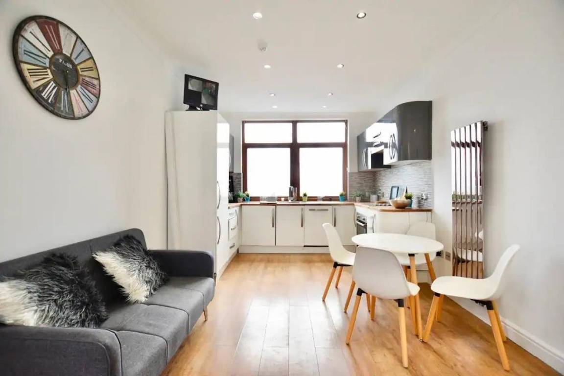 646 M² Accommodation ∙ 1 Bedroom ∙ 4 Guests - East Ham - London