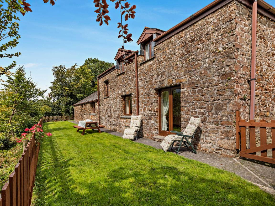 Cottage ∙ 4 Bedrooms ∙ 6 Guests - Holsworthy