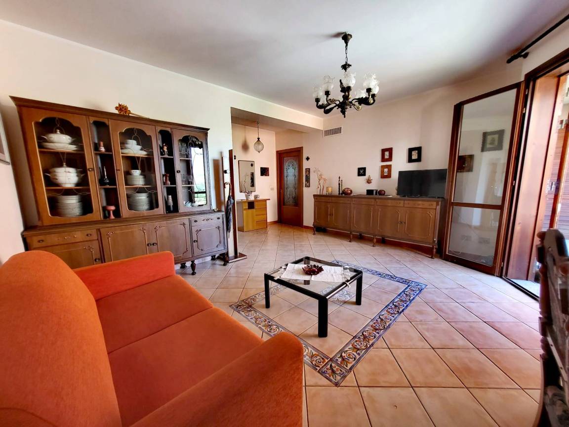 75 M² Apartamento ∙ 3 Habitaciones ∙ 5 Huéspedes - Noto