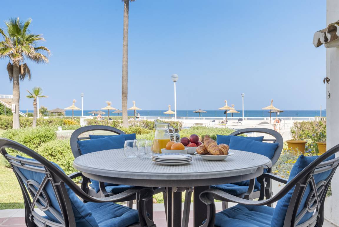 295 M² Ferienhaus ∙ 3 Schlafzimmer ∙ 7 Gäste - Casares