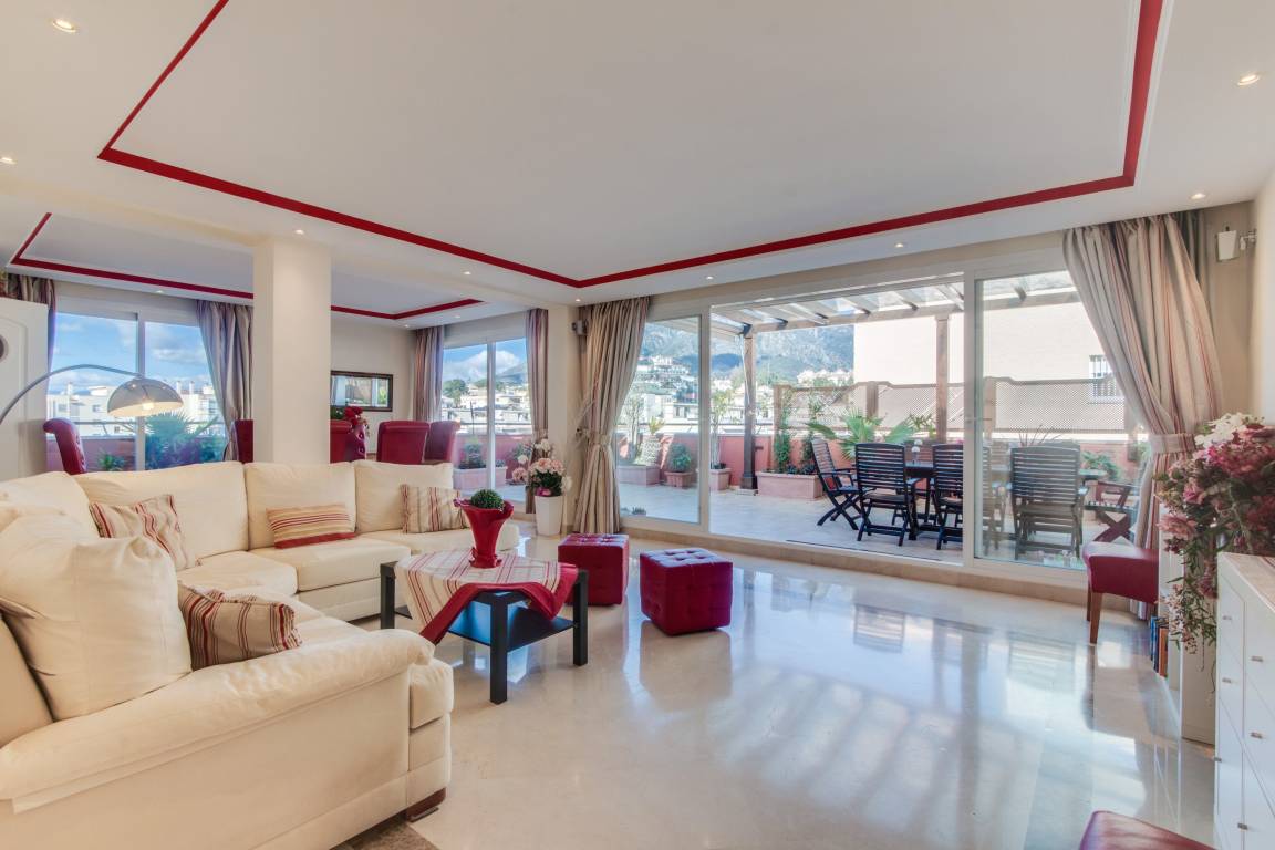 190 M² Apartamento ∙ 5 Habitaciones ∙ 8 Huéspedes - Marbella