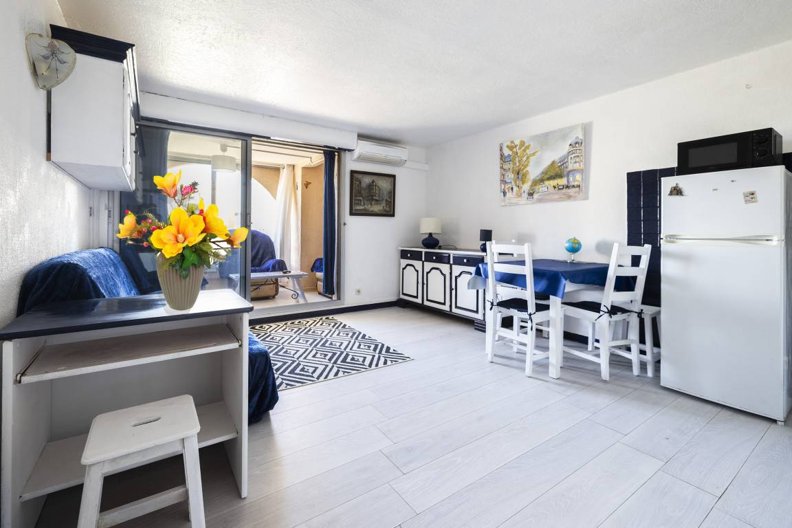 42 M² Ferienwohnung ∙ 2 Schlafzimmer ∙ 4 Gäste - Leucate