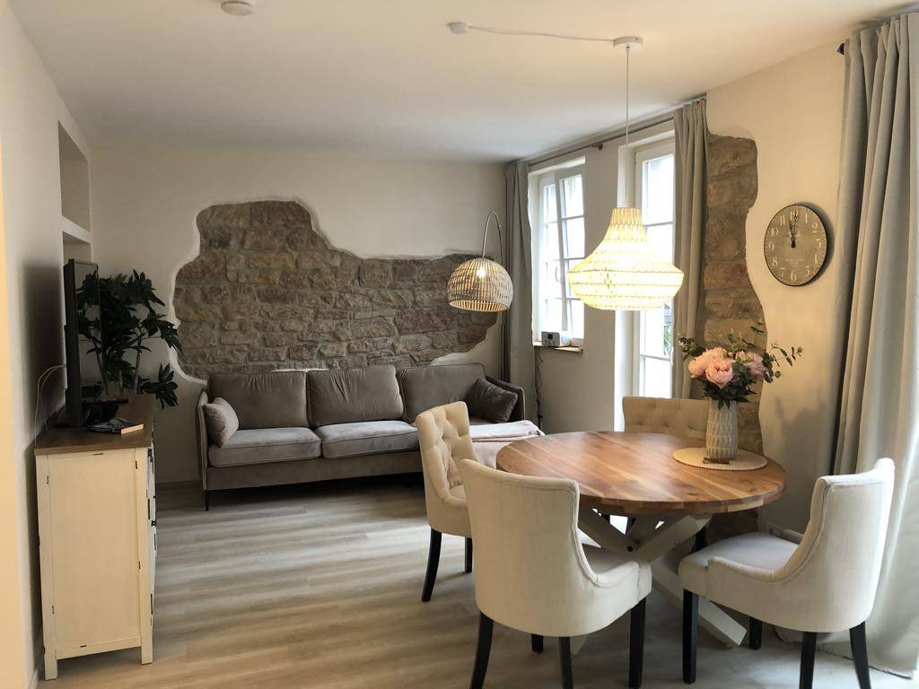 66 M² Ferienwohnung ∙ 2 Schlafzimmer ∙ 4 Gäste - Deidesheim