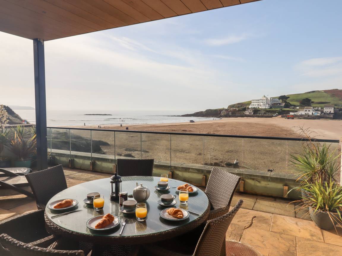 Cottage ∙ 2 Bedrooms ∙ 4 Guests - Bigbury-on-Sea