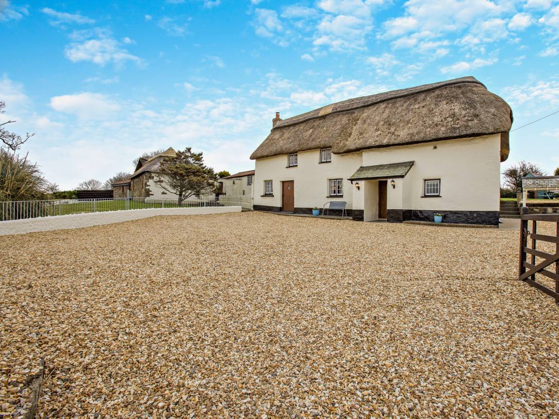 Cottage ∙ 3 Bedrooms ∙ 6 Guests - Bude