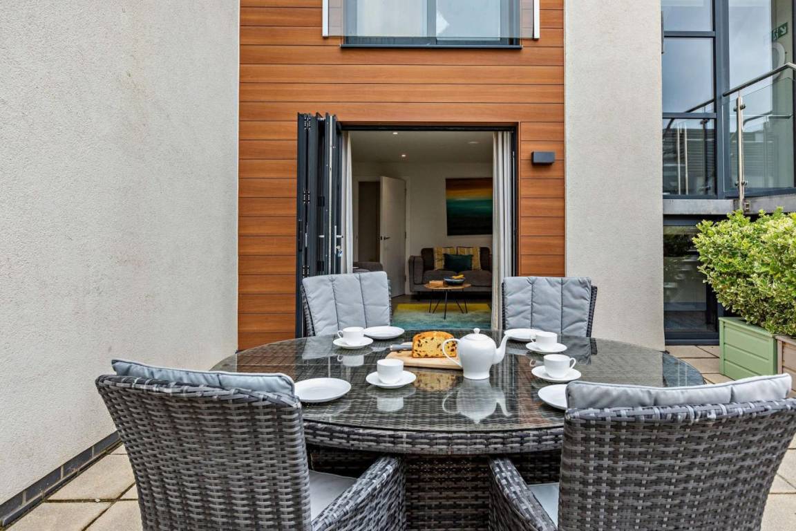 Apartment ∙ 2 Bedrooms ∙ 4 Guests - North Devon District