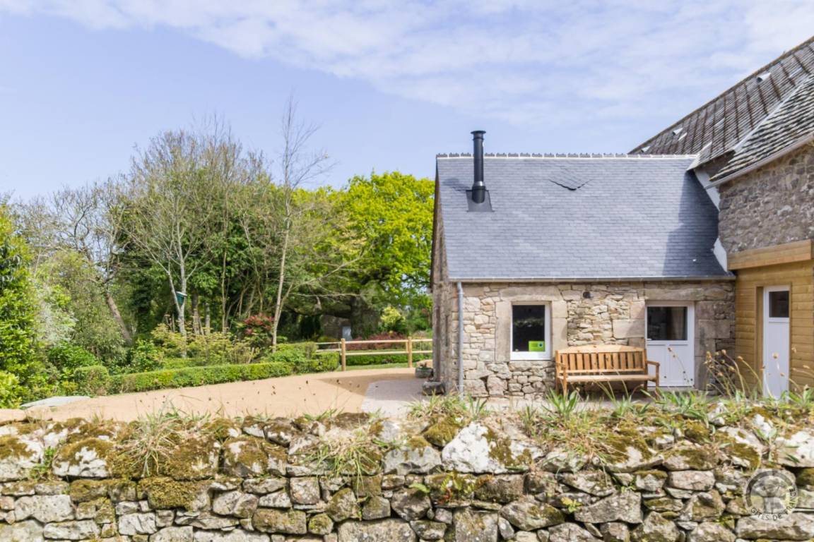105 M² Gîte ∙ 3 Chambres ∙ 5 Personnes - Urville-Nacqueville