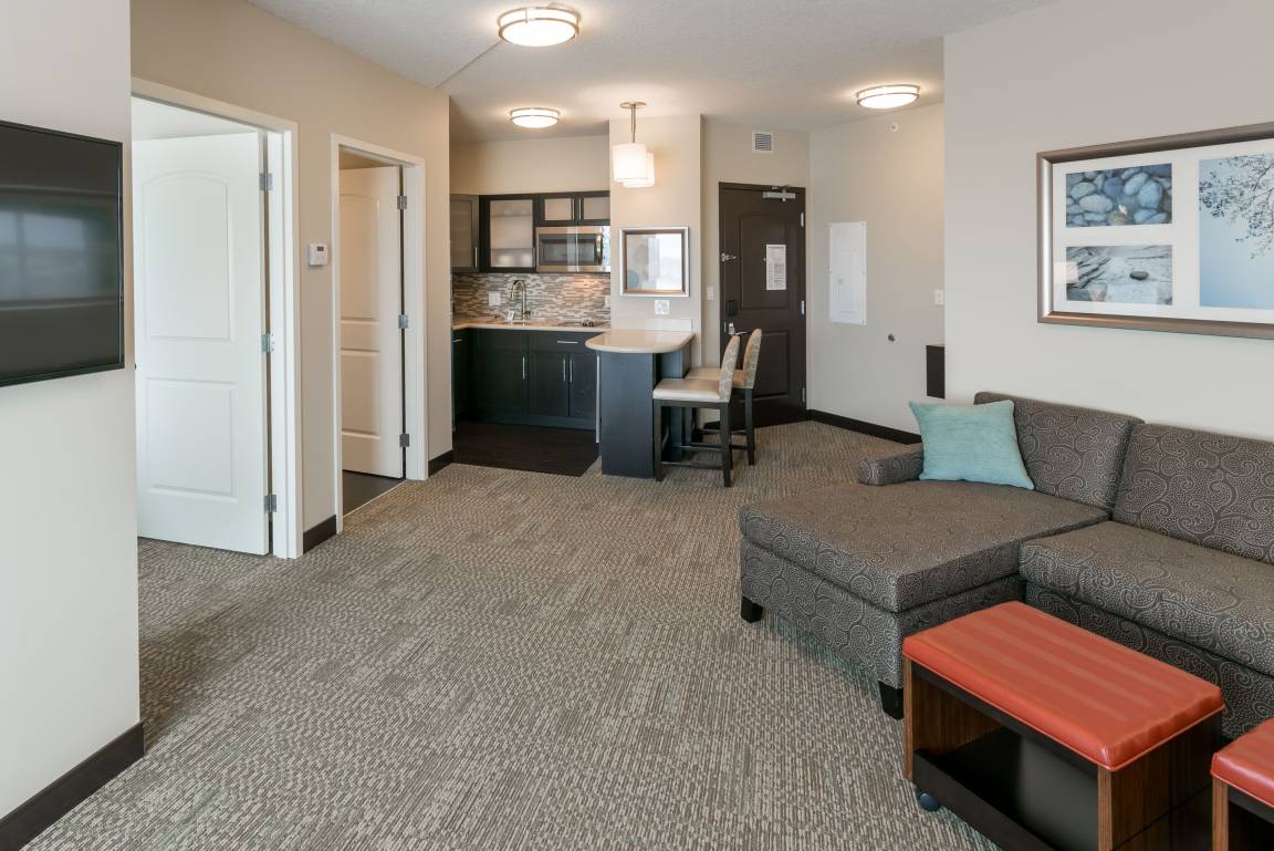 Hôtel ∙ 2 Chambres ∙ 4 Personnes - Saskatoon