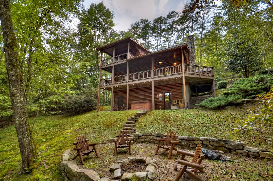 231 M² Cabaña ∙ 4 Habitaciones ∙ 8 Huéspedes - Mineral Bluff, GA