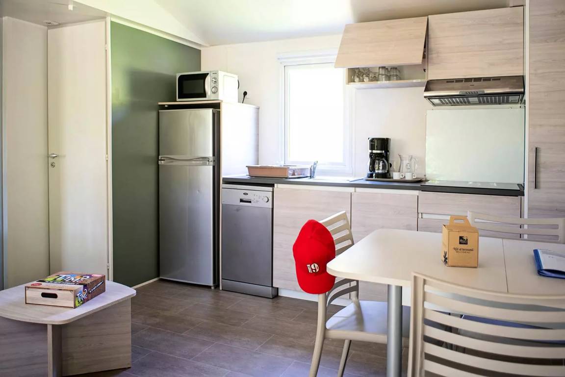 35 M² Mobil-home ∙ 3 Chambres ∙ 8 Personnes - Brive-la-Gaillarde
