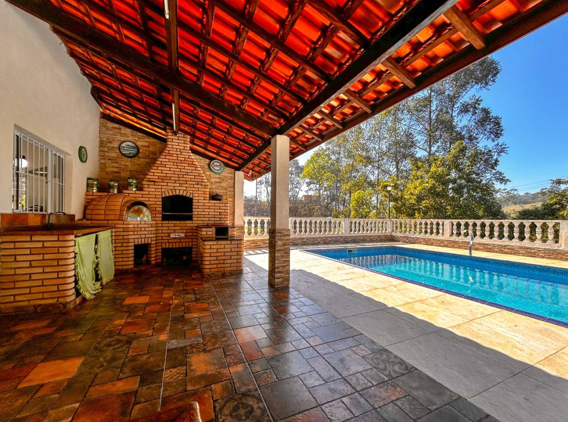 250 M² Casa ∙ 2 Quartos ∙ 8 Hóspedes - Barueri