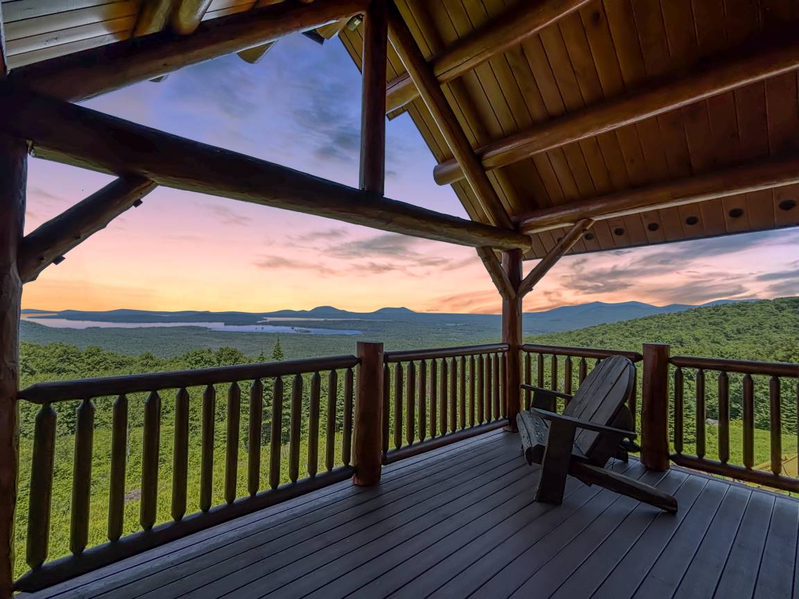 Lodge ∙ 2 Bedrooms ∙ 4 Guests - Greenville, ME