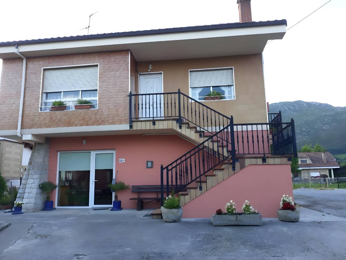 90 M² Talo ∙ 3 Makuuhuonetta ∙ 6 Vierasta - Torrelavega