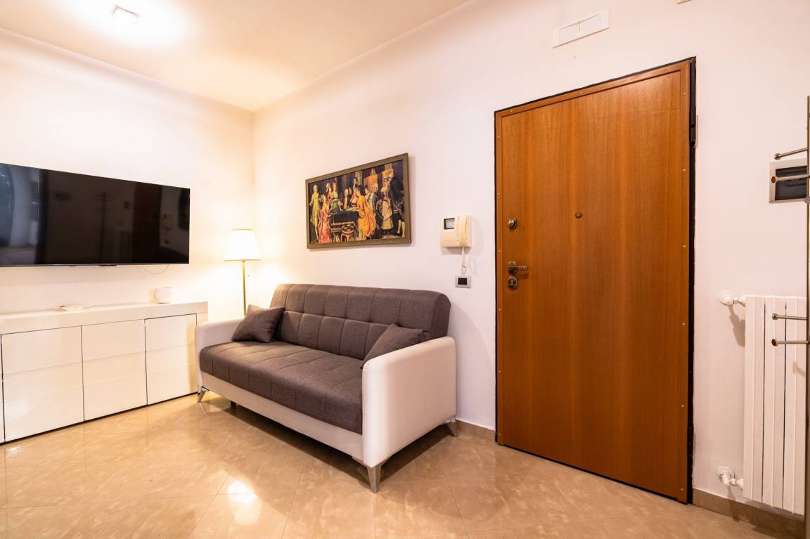 70 M² Apartment ∙ 1 Bedroom ∙ 3 Guests - Trani