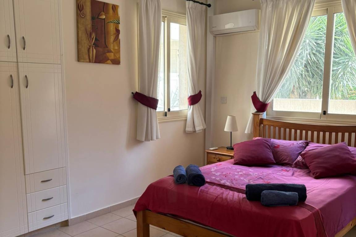 75 M² Apartment ∙ 2 Bedrooms ∙ 4 Guests - Paphos