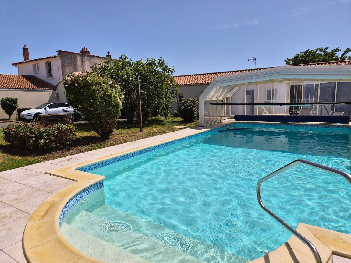 168 M² Maison De Vacances ∙ 3 Chambres ∙ 6 Personnes - Jard-sur-Mer