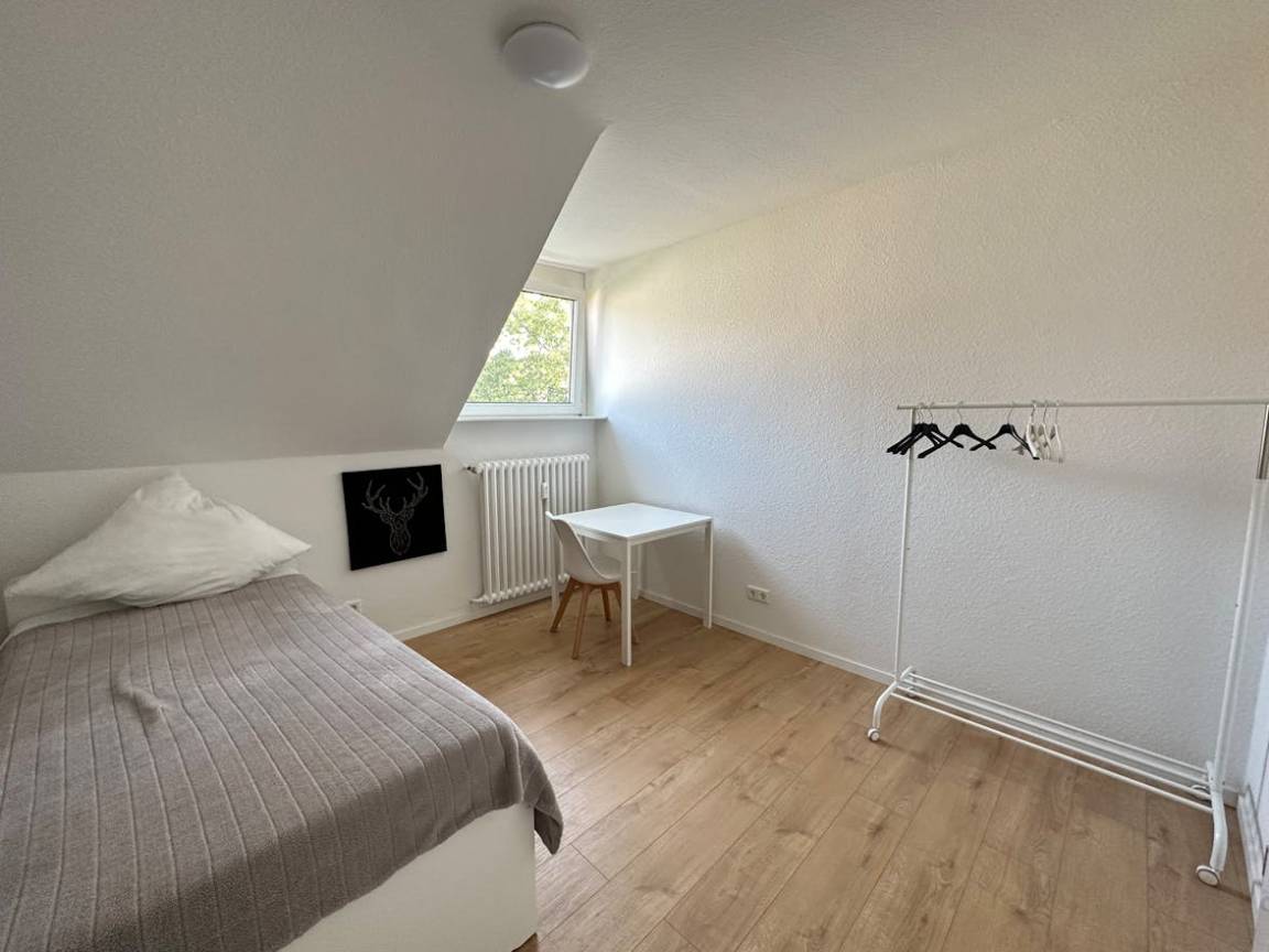 50 M² Private Room ∙ 1 Bedroom ∙ 1 Guest - Düsseldorf