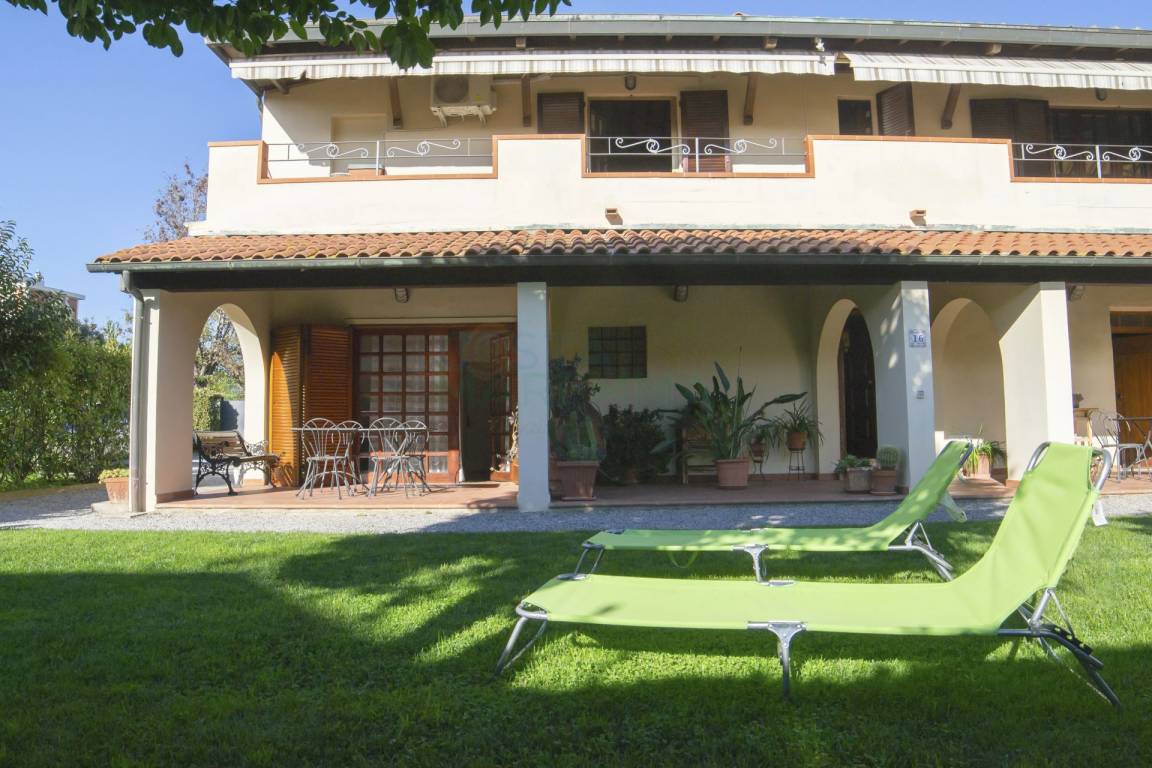 65 M² Apartment ∙ 1 Bedroom ∙ 4 Guests - Follonica