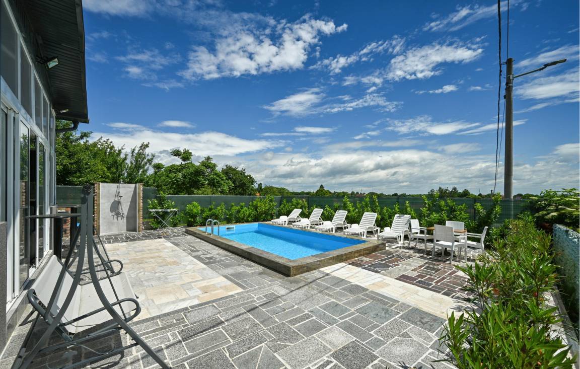 260 M² Maison De Vacances ∙ 4 Chambres ∙ 10 Personnes - Koprivnica