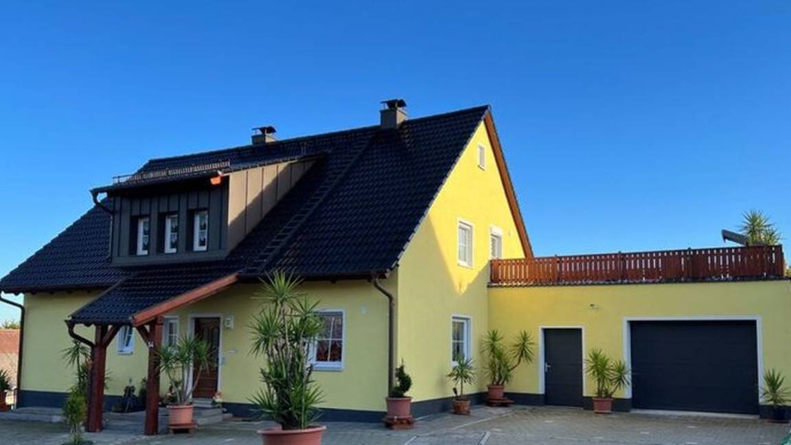 90 M² Ferienwohnung ∙ 4 Schlafzimmer ∙ 9 Gäste - Waischenfeld