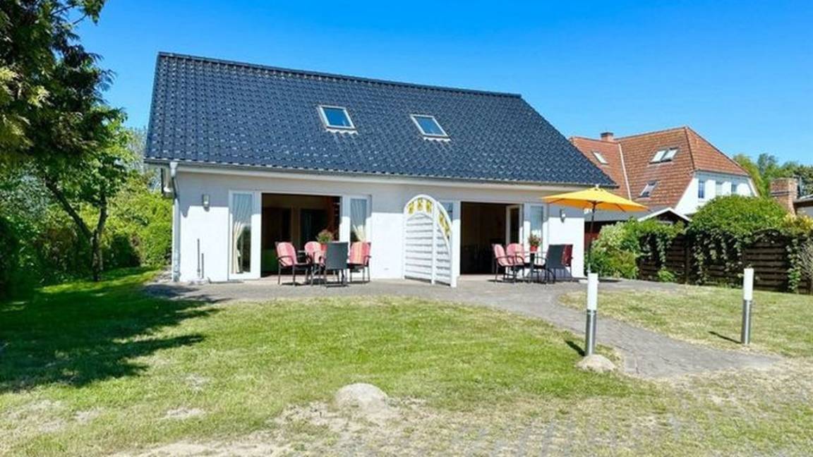 74 M² Ferienhaus ∙ 2 Schlafzimmer ∙ 4 Gäste - Bad Doberan