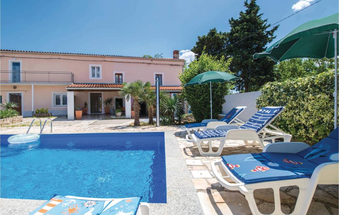 260 M² Ferienhaus ∙ 5 Schlafzimmer ∙ 10 Gäste - Kroatien