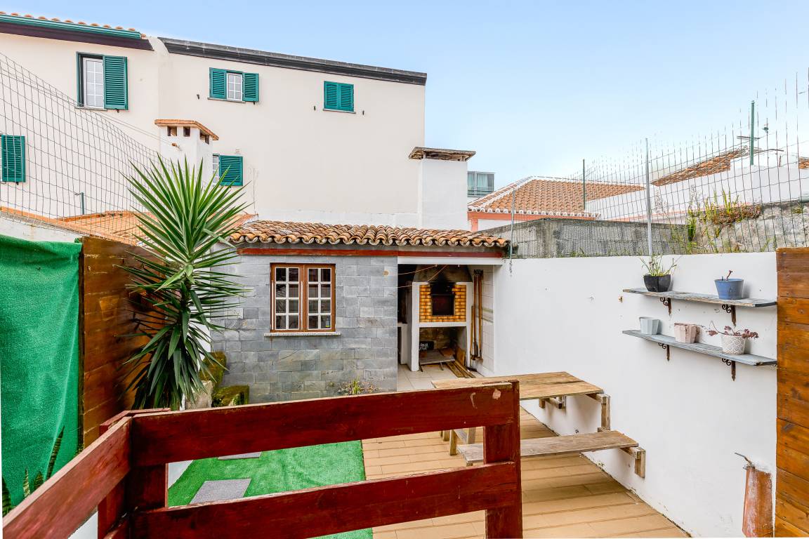 110 M² Casa ∙ 3 Quartos ∙ 6 Hóspedes - Praia da Vitória