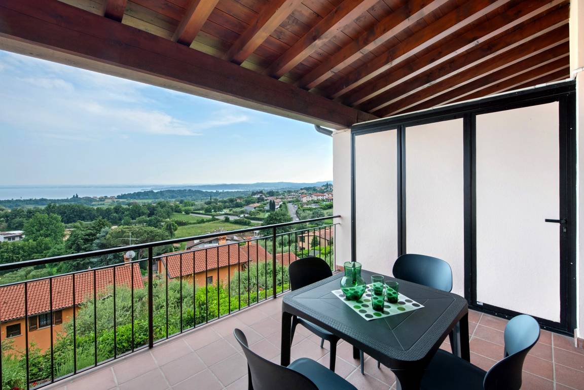50 M² Apartamento ∙ 1 Habitación ∙ 3 Huéspedes - Sirmione