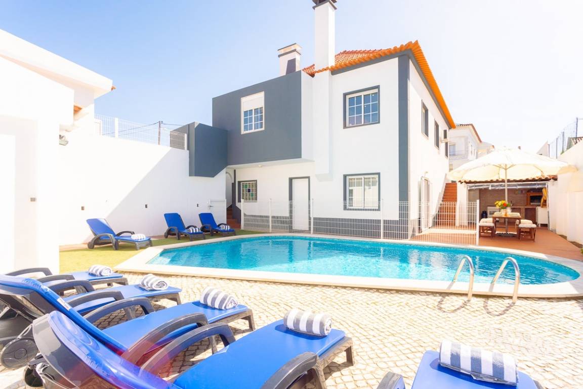 200 M² Vivenda ∙ 4 Quartos ∙ 8 Hóspedes - Costa da Caparica