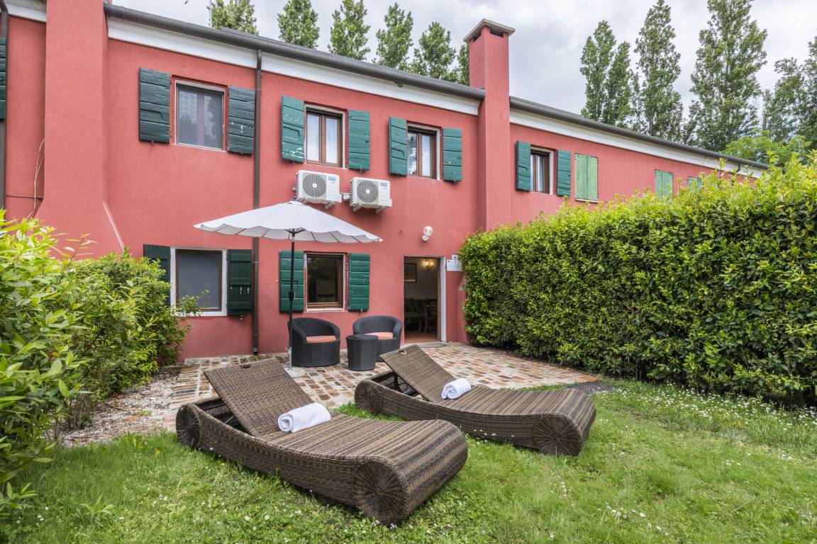100 M² House ∙ 2 Bedrooms ∙ 4 Guests - Adria