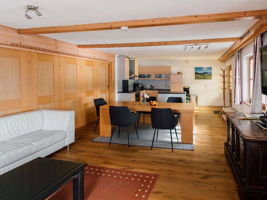 95 M² Ferienwohnung ∙ 2 Schlafzimmer ∙ 5 Gäste - Mondsee