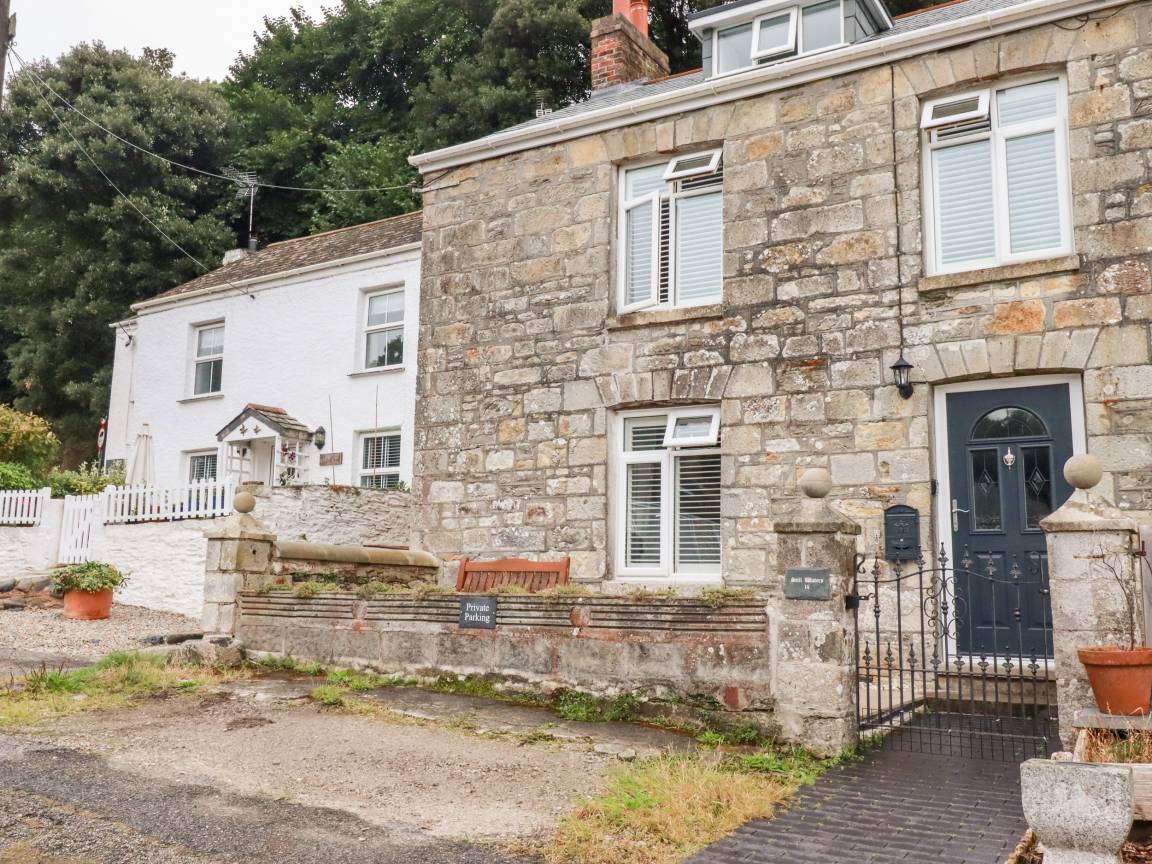 Cottage ∙ 3 Bedrooms ∙ 6 Guests - St Austell