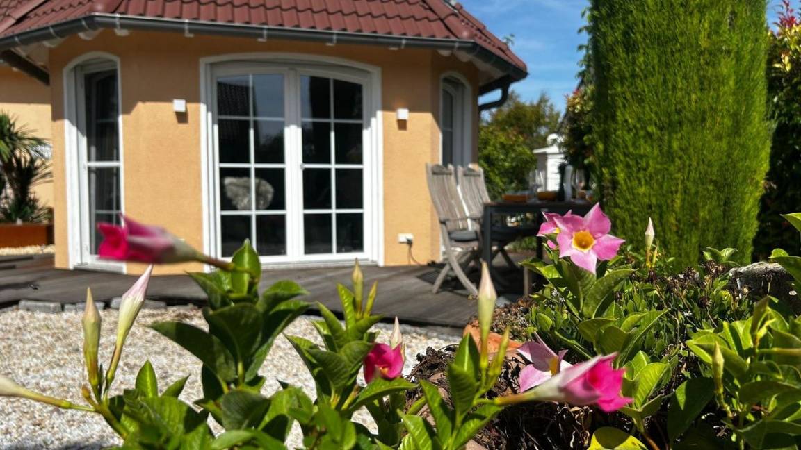 55 M² Huis ∙ 1 Slaapkamer ∙ 4 Gasten - Rijnland-Palts