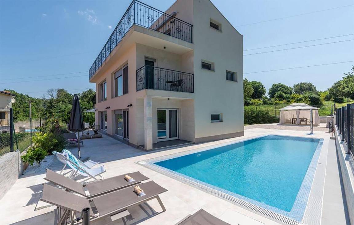 130 M² Maison De Vacances ∙ 3 Chambres ∙ 8 Personnes - Vrsar