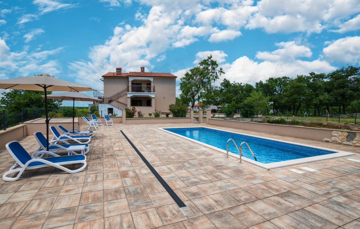 60 M² Appartamento ∙ 2 Camere Da Letto ∙ 4 Ospiti - Rakalj