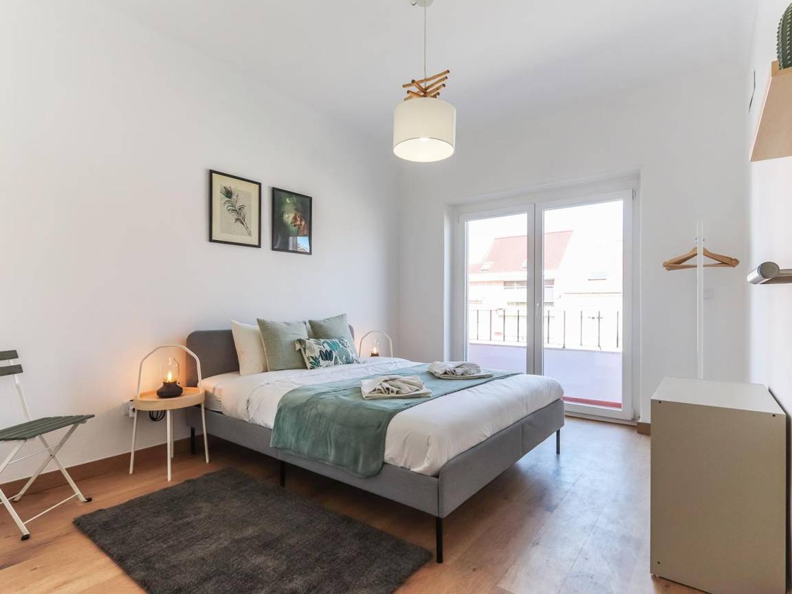75 M² Apartamento ∙ 2 Habitaciones ∙ 6 Huéspedes - Almada
