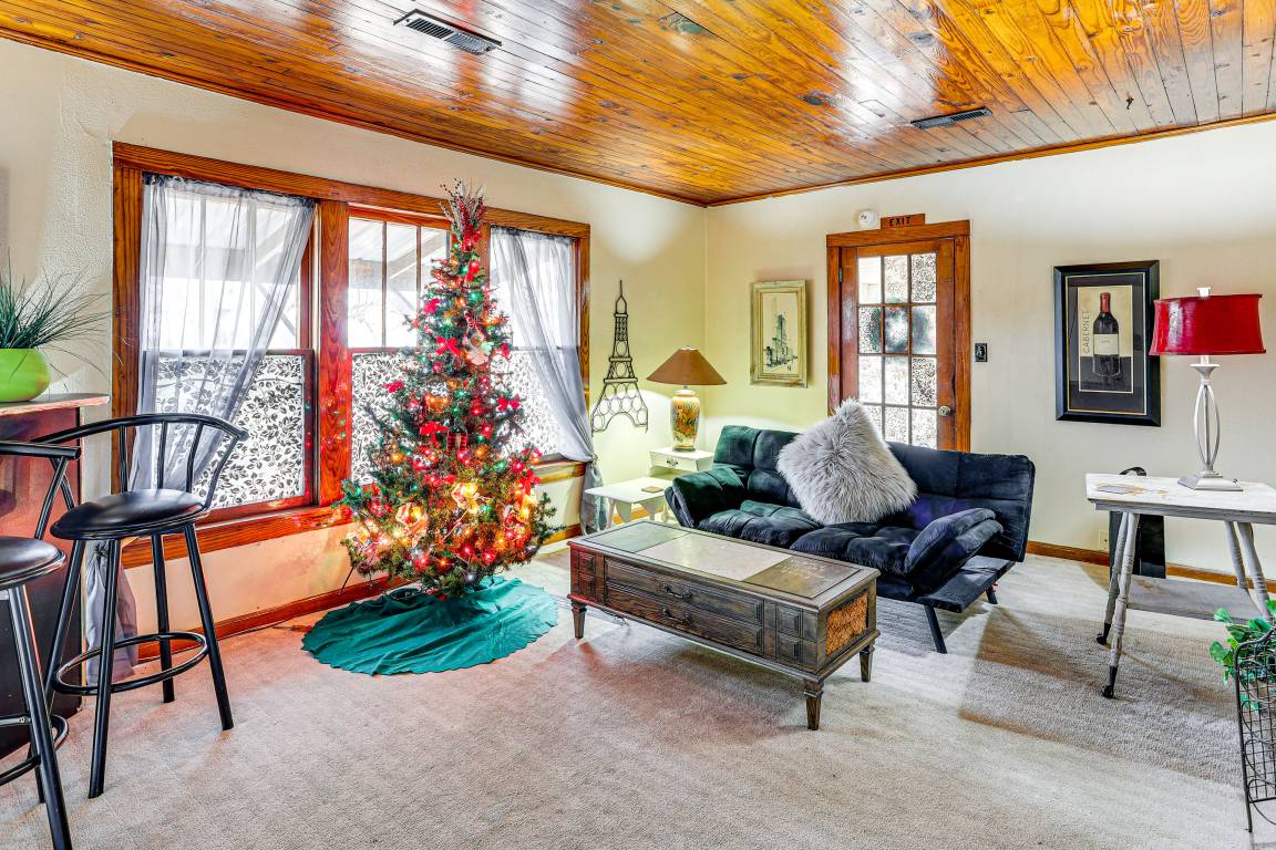 102 M² House ∙ 2 Bedrooms ∙ 3 Guests - Tennessee