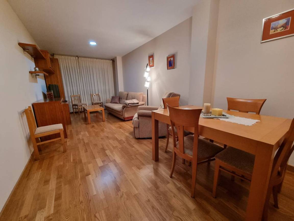 83 M² Apartment ∙ 4 Bedrooms ∙ 5 Guests - Ribadesella