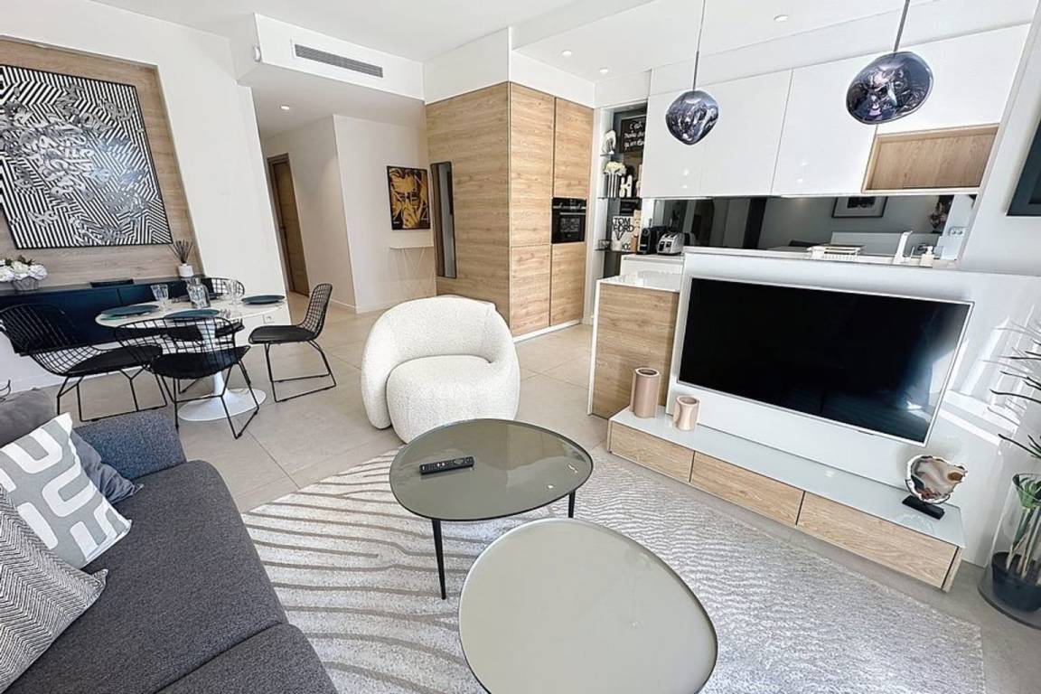 64 M² Apartment ∙ 2 Bedrooms ∙ 5 Guests - Cannes