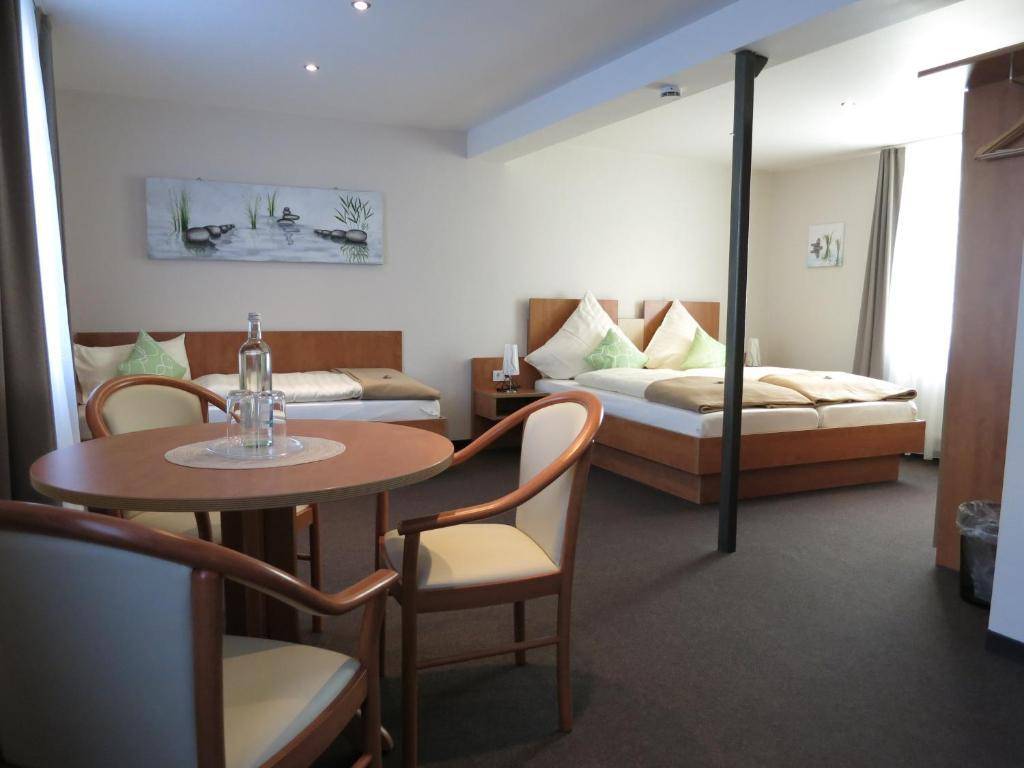 37 M² Hotel ∙ 1 Slaapkamer ∙ 3 Gasten - Limburg an der Lahn