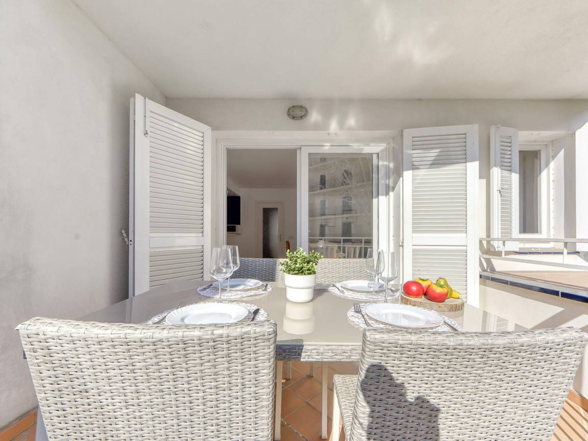65 M² Ferienhaus ∙ 2 Schlafzimmer ∙ 4 Gäste - Cadaqués