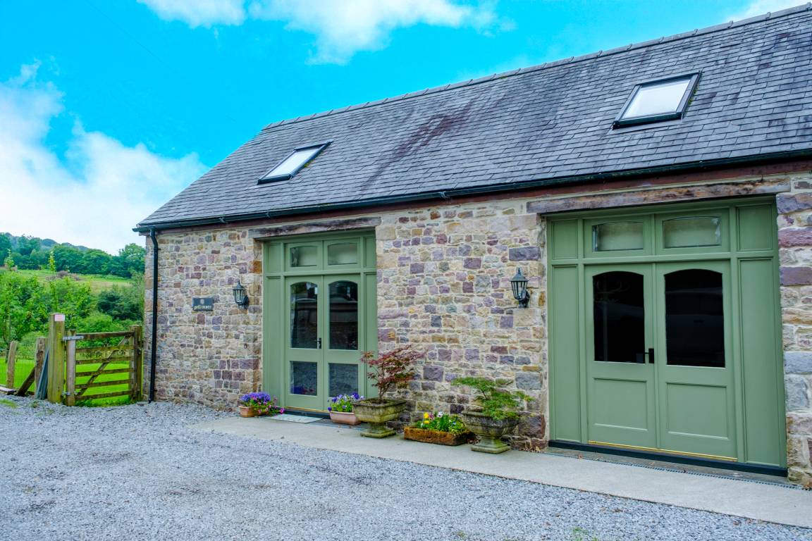 Cottage ∙ 2 Bedrooms ∙ 4 Guests - Llandeilo