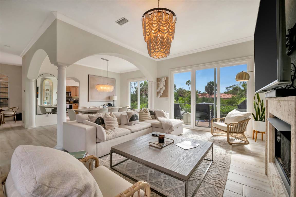 House ∙ 3 Bedrooms ∙ 10 Guests - Siesta Key, FL