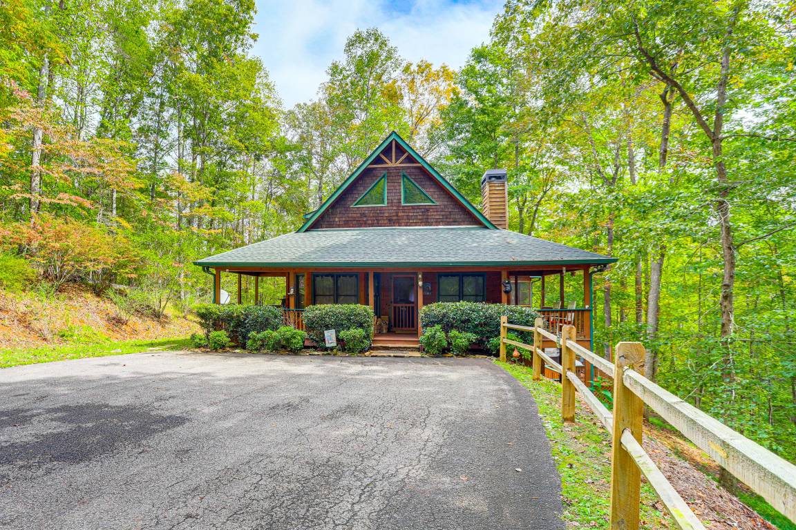 213 M² House ∙ 4 Bedrooms ∙ 9 Guests - Dahlonega, GA